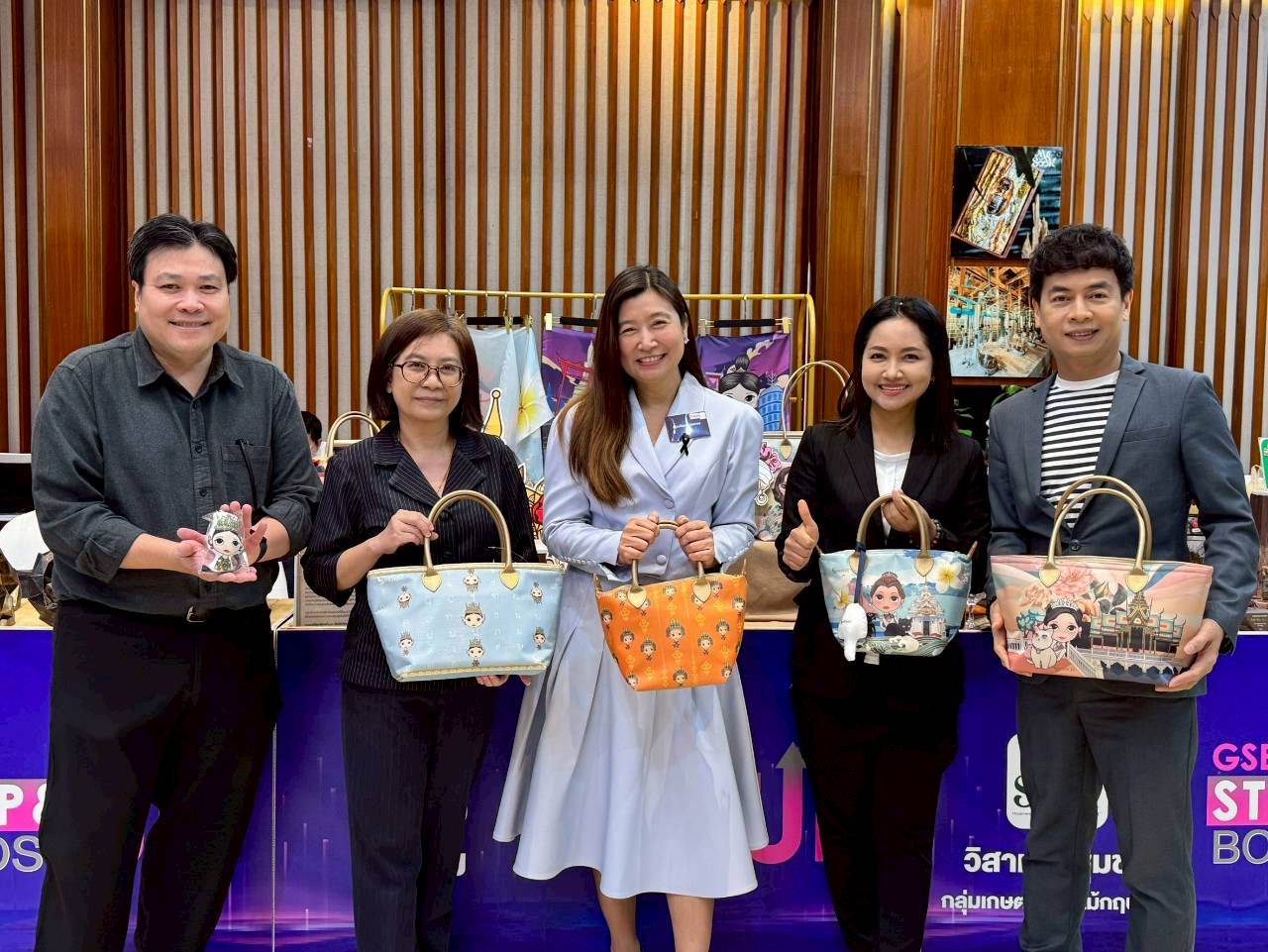 CIBA DPU ส่งอาจารย์โค้ชธุรกิจ GSB Step & Boost-up Program 2025 เสริม ...